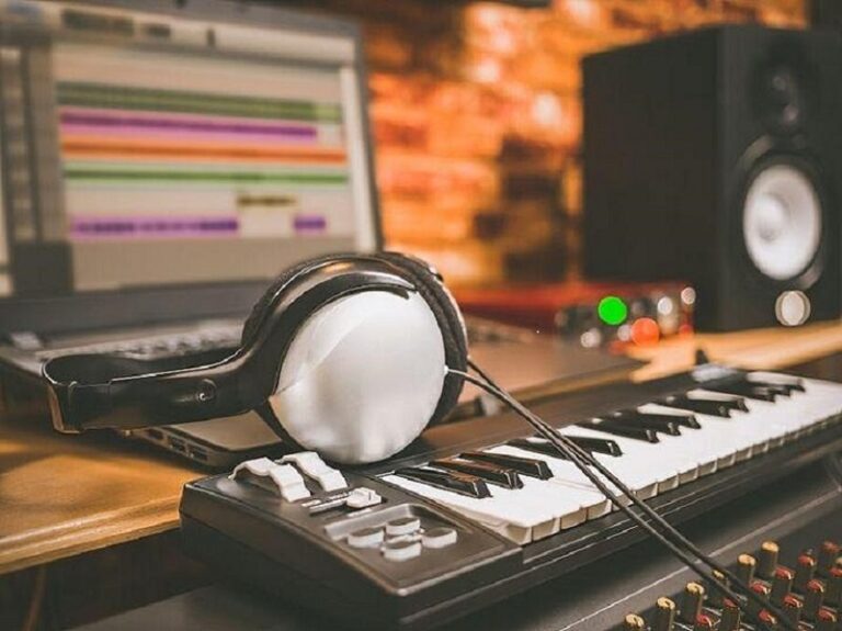 Simplify the Music Production Process with These 10 Simple Steps